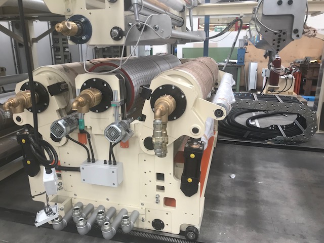 SHOW-ROOM: EXTRUSION LINE FOR EXTRUSION-COATING PVC AND TPO - BG-plast